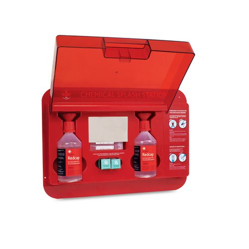 HSE compliant chemical splash first aid station